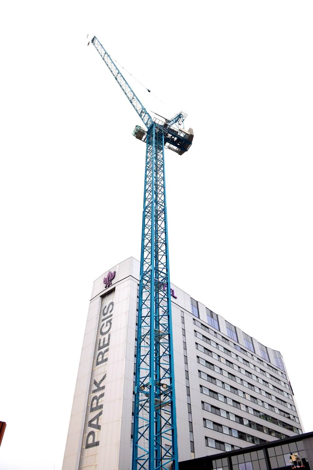 60m tower crane erected in Birmingham for 17-storey luxury city ...